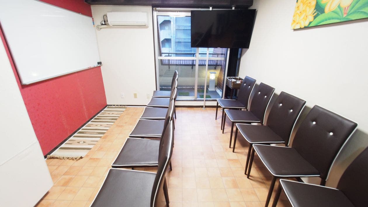 【モルディブ】渋谷センター街 Wi-Fi、電源無料 完全個室／Web会議・Web面接・PC作業などにの写真10