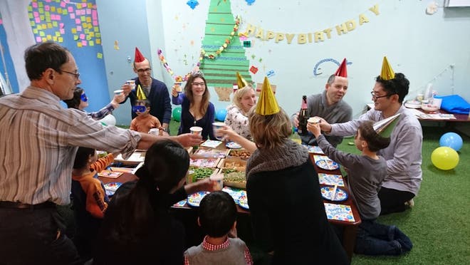 【渋谷・神宮前】ママ会・子連れイベント・ヨガ・研修に最適♬ボルダリング完備の芝生の広場!彡の写真12