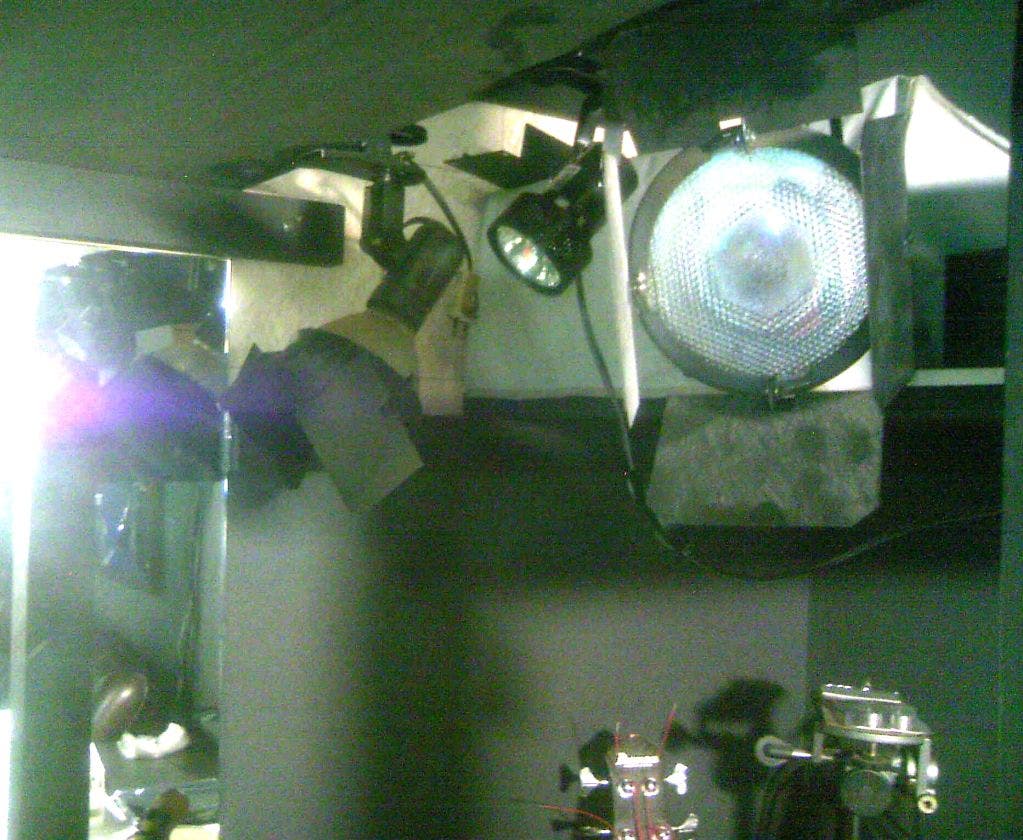 スタジオルーム　大きなスクリーン・鏡有り　キッチンオプションの写真8