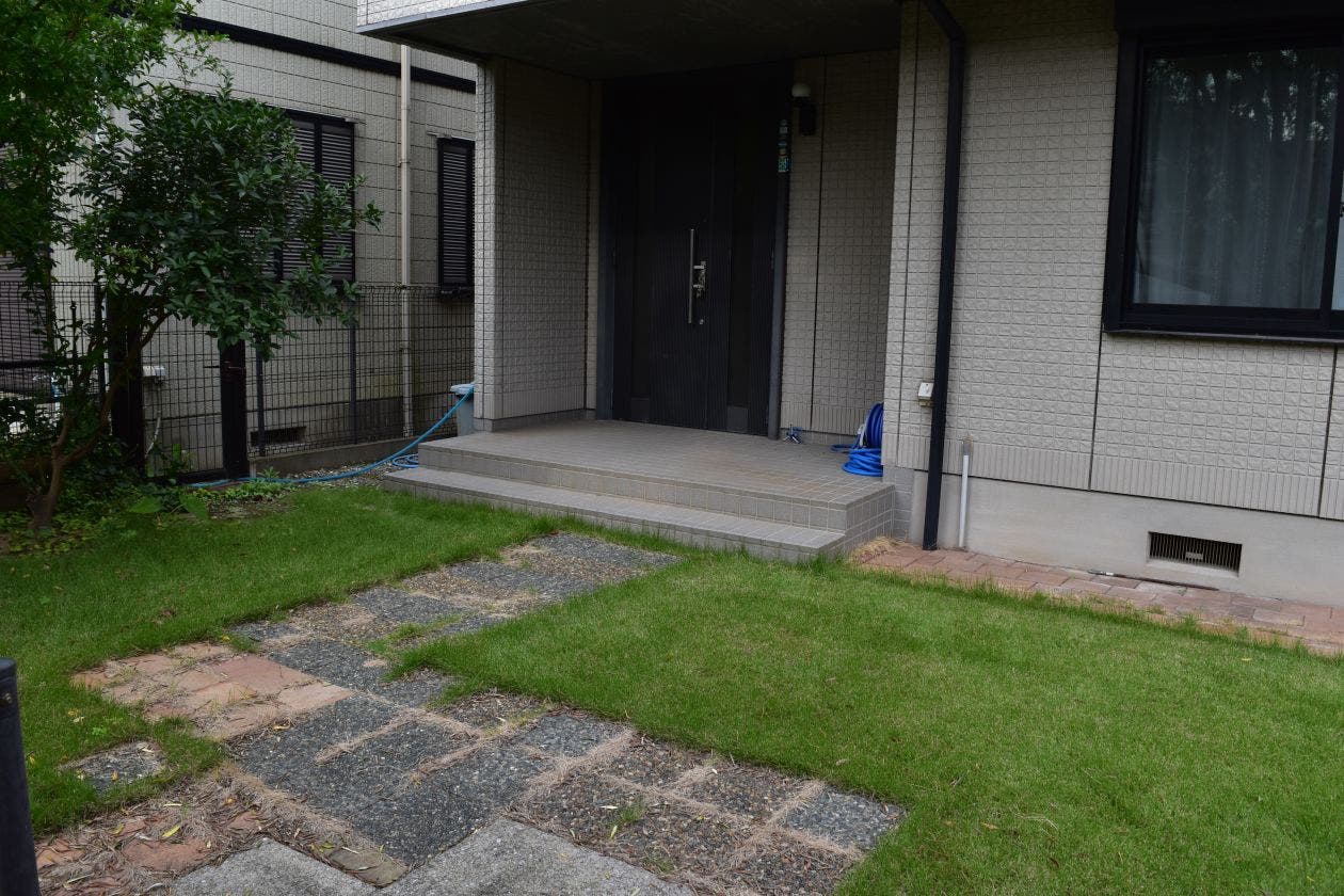 自然の光溢れる　広い 庭付き１軒屋　９０坪　建物面積27０㎡　庭30坪 ゆったりとしたハウススタジオの写真9