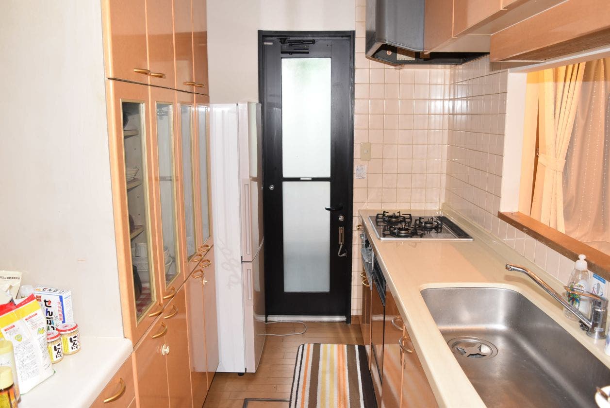 自然の光溢れる　広い 庭付き１軒屋　９０坪　建物面積27０㎡　庭30坪 ゆったりとしたハウススタジオの写真15