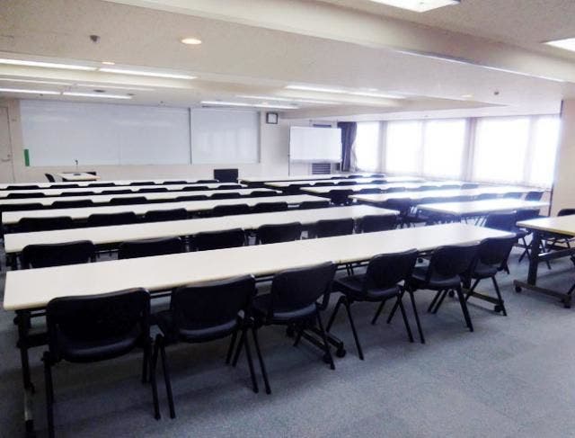 【東神奈川駅徒歩１分】横浜セネックス（大会議室）　／　横浜　会議室の写真1