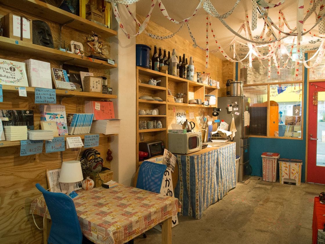 大阪市 駅からアクセス良好　アートな世界を体験できるカフェルームで、コワーキングスペースとしても最適です！の写真14