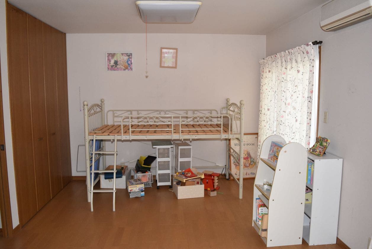 自然の光溢れる　広い 庭付き１軒屋　９０坪　建物面積27０㎡　庭30坪 ゆったりとしたハウススタジオの写真23