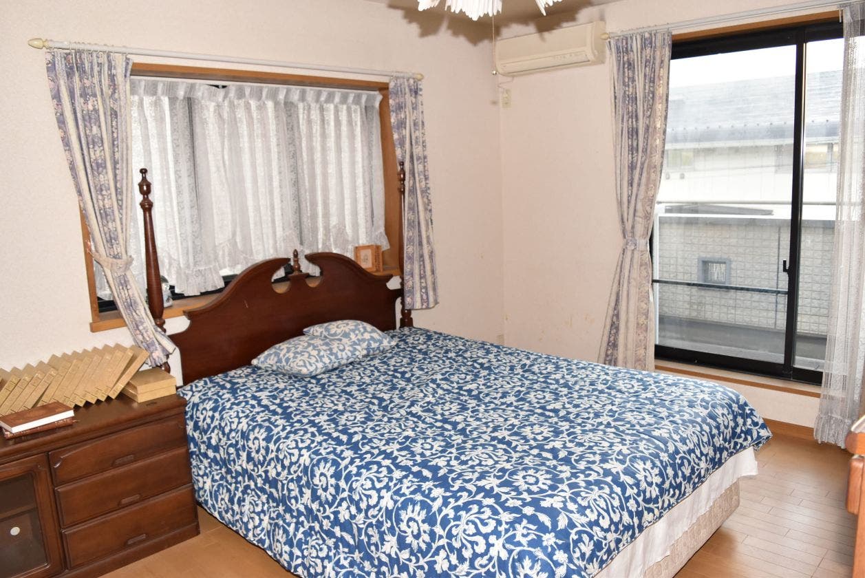 自然の光溢れる　広い 庭付き１軒屋　９０坪　建物面積27０㎡　庭30坪 ゆったりとしたハウススタジオの写真26