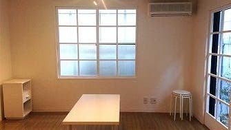 【経堂駅より徒歩3分】セミナー、オンラインレッスン、テレワーク、展示会、イベントに最適なキッチン付きレンタルースペースの写真2