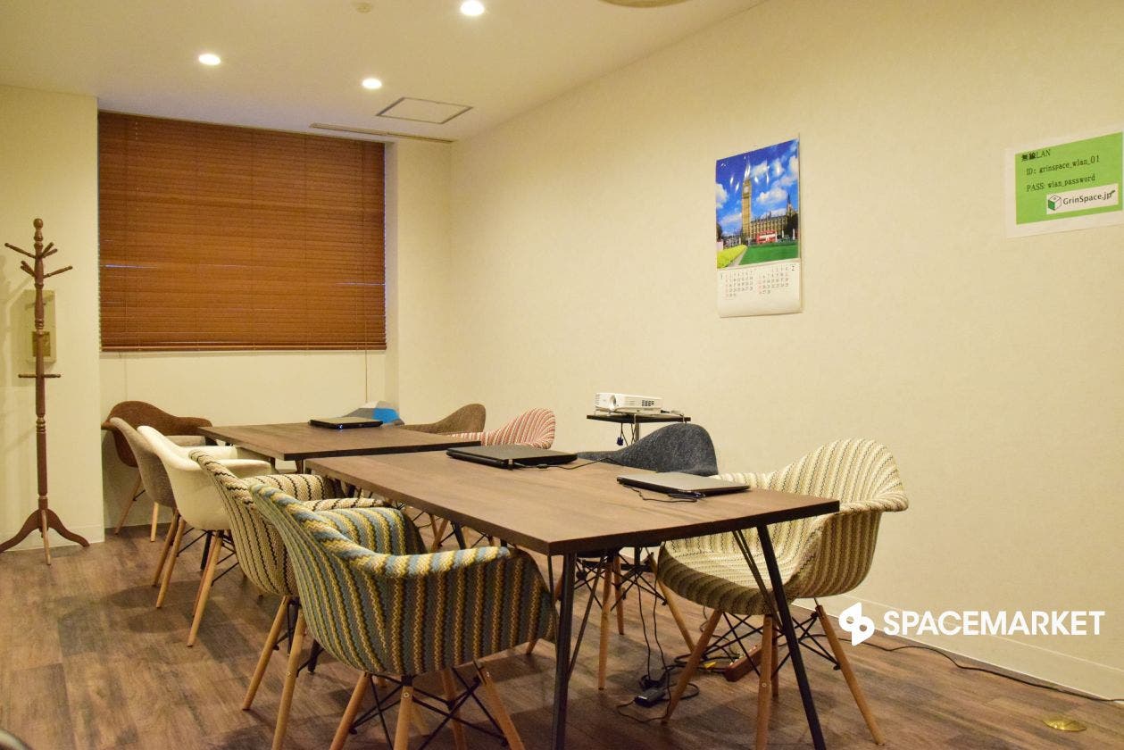 秋葉原・御茶ノ水  人工芝にスタジアムベンチがおしゃれな空間  GrinSpace　イベントスペースの写真6