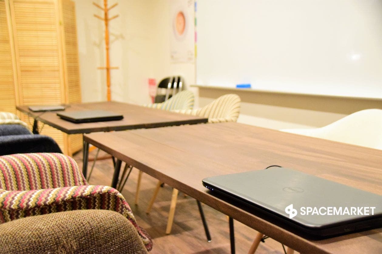 秋葉原・御茶ノ水  人工芝にスタジアムベンチがおしゃれな空間  GrinSpace　イベントスペースの写真10