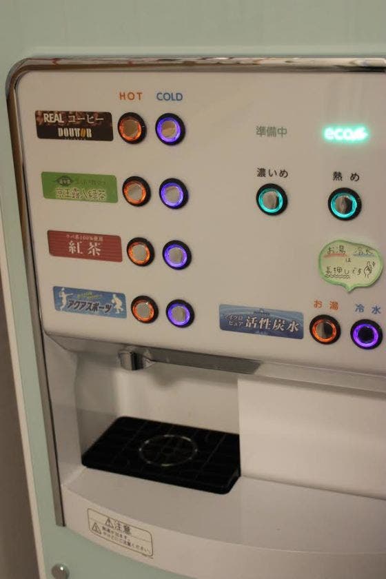 【本町・心斎橋】来場者へのフリードリンクが評判の多目的イベントルーム！プロジェクタも込みの料金です。会議・セミナーにの写真6