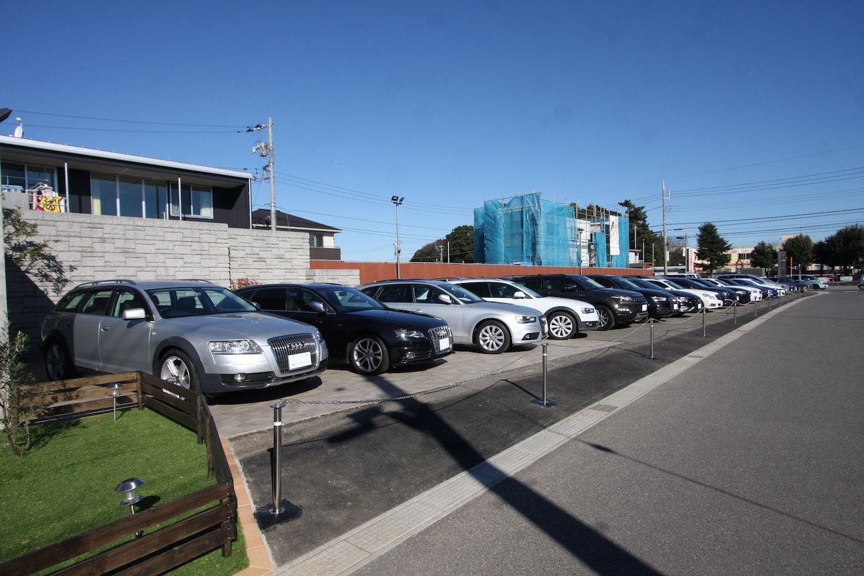 輸入車販売店「トップランク船橋セカンドベース」ロケ地＠千葉県船橋市の写真7