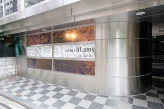 写真スタジオ、ロケのためのメイクルーム、フィッティングルームの写真5