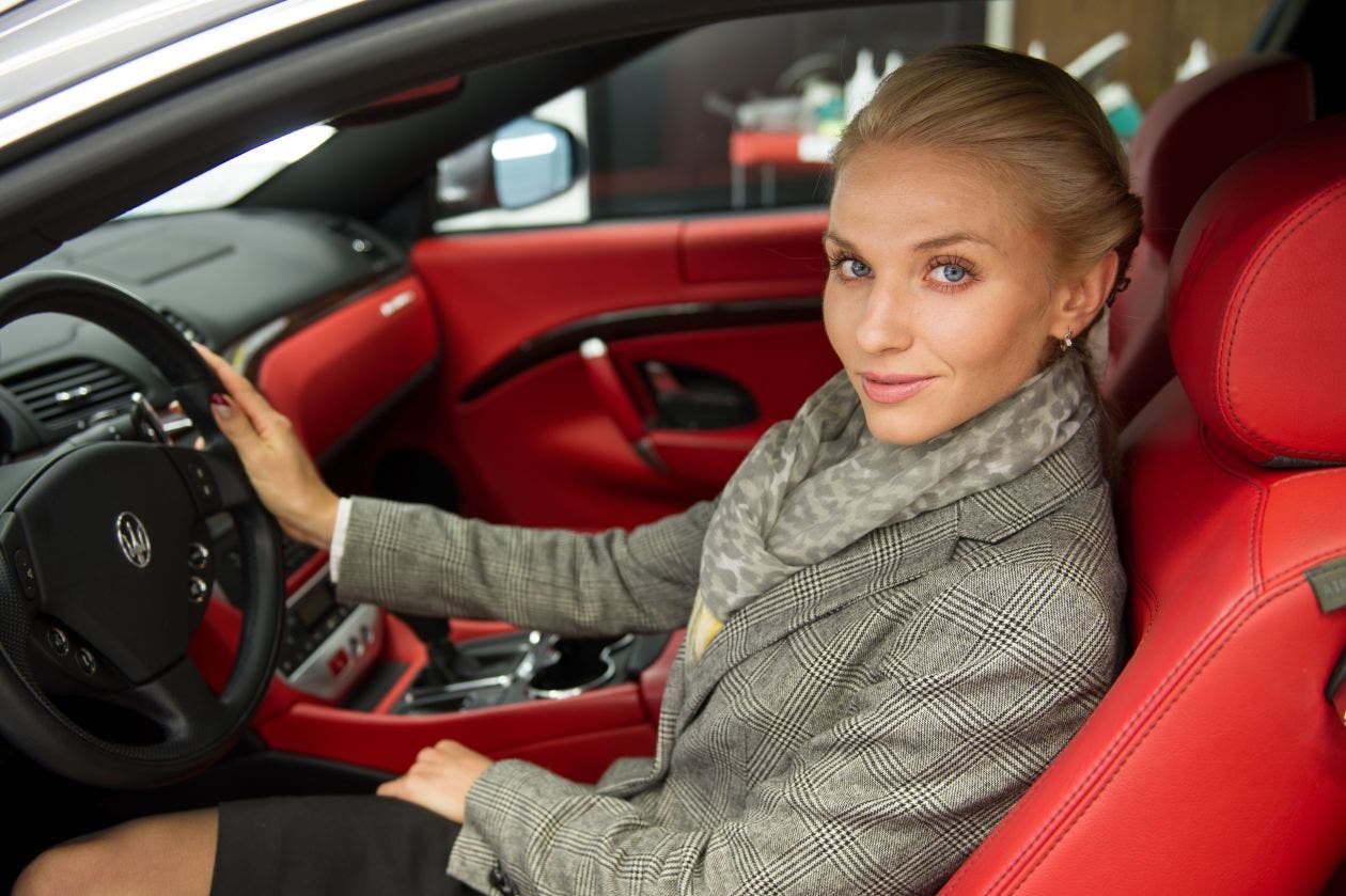 国家指定整備工場、販売店・ショールーム、自動車人財開発ができるセミナールームが揃った「オートテクニカルベース」【全体貸出】の写真6