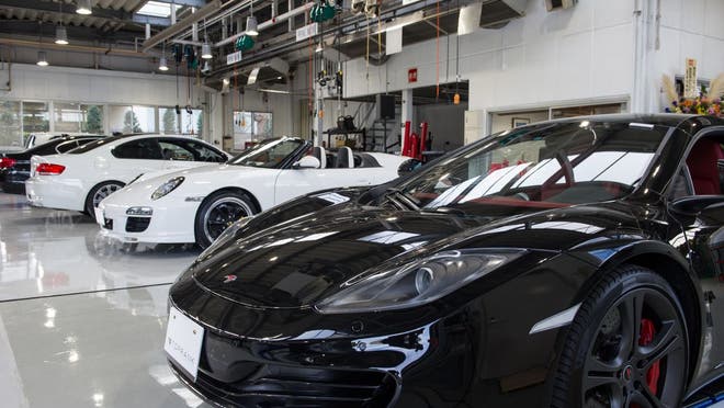 西海岸を彷彿とさせる自動車ショールーム・2Fセミナースペースを使ってイベントや撮影など【整備工場以外の建物部分】の写真2