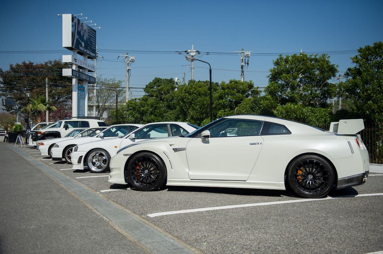 西海岸を彷彿とさせる自動車ショールーム・2Fセミナースペースを使ってイベントや撮影など【整備工場以外の建物部分】の写真17