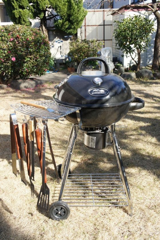 庭でのバーベキュー＋リノベーションを施したリビングダイニング（OPでキッチン使用可でもおくつろぎいただけるパッケージの写真5