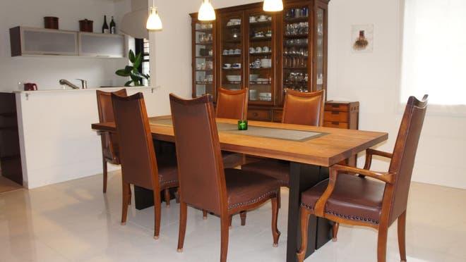 庭でのバーベキュー+リノベーションを施したリビングダイニング(OPでキッチン使用可でもおくつろぎいただけるパッケージの写真10