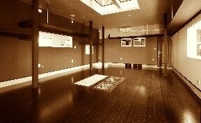 スタジオルーム　大きなスクリーン・鏡有り　キッチンオプションの写真6