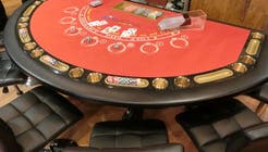 【六本木】本格的なアミューズメントカジノでのパーティーまたは撮影ならBACKDOORで!の写真4