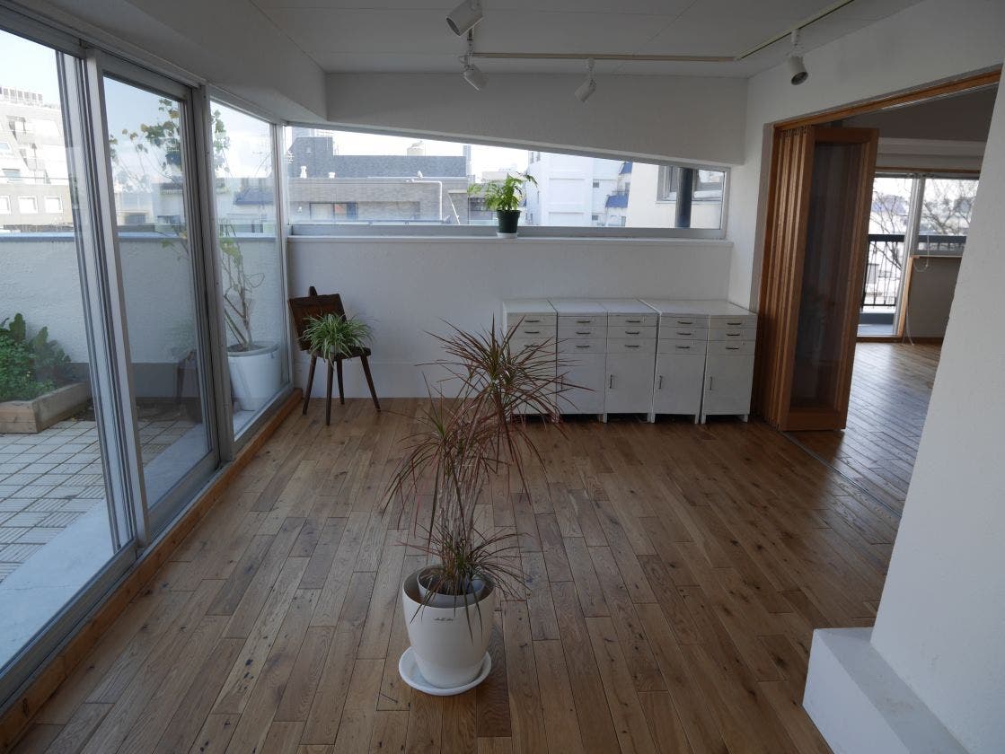 【渋谷徒歩6分】ギャラリー、展示会、教室、会議に最適 明るく静かな安らぎの空間 ZAB 全体貸しの写真6