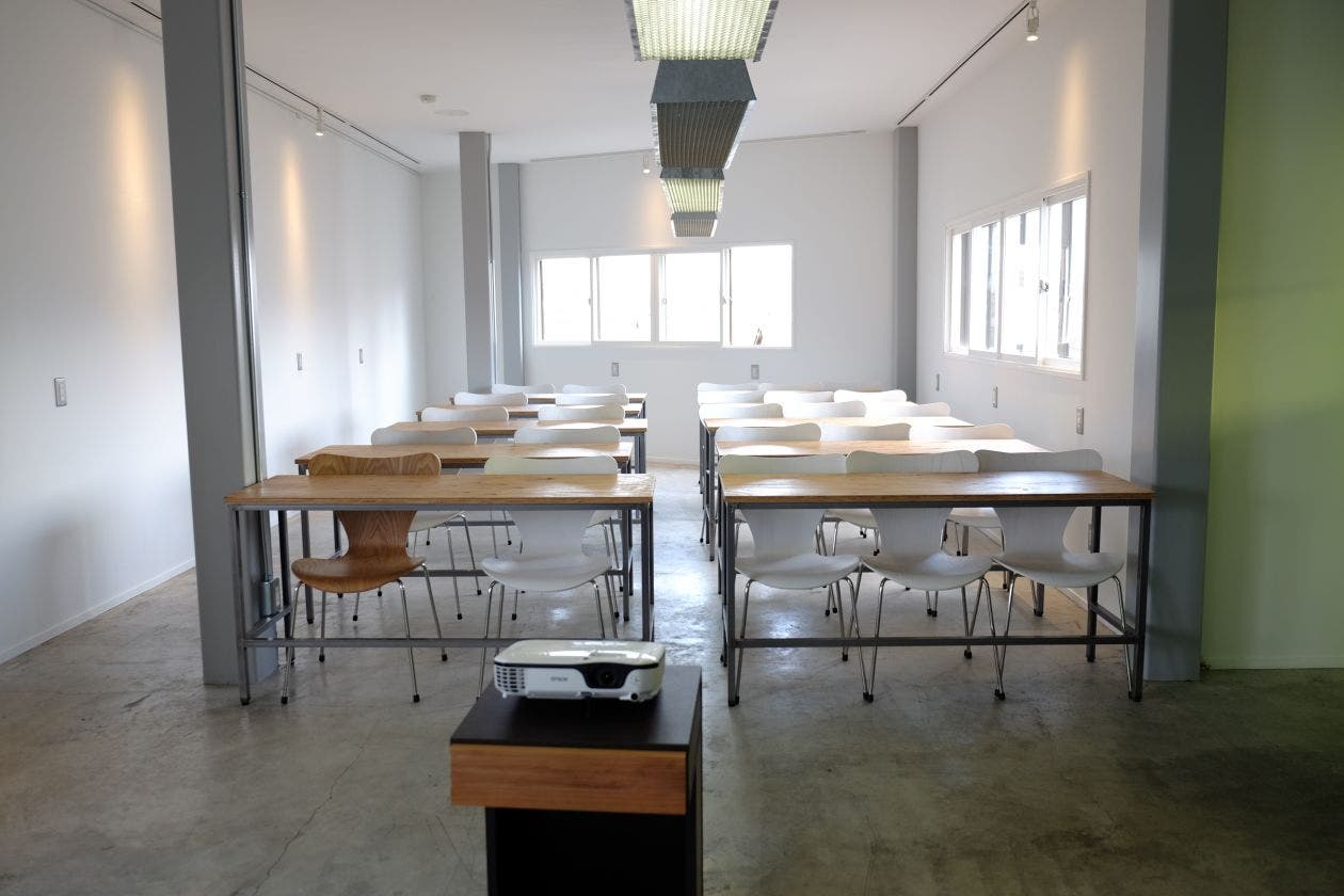 秩父の街並みがぐるっと見渡せる開放的なレンタルスペース・コワーキングスペースです。【貸切用】の写真5