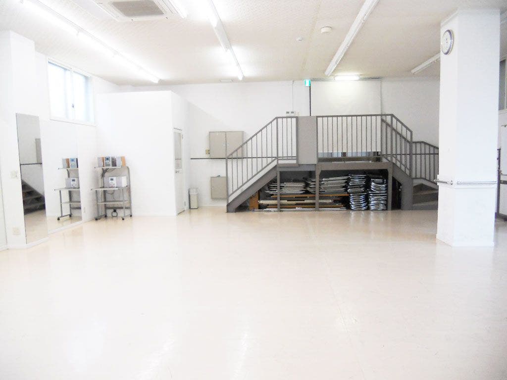 【平塚駅 徒歩1分】D室-ダンス ヨガ バレー チアダンス  最大30名 天高3メートル 全長10メートルの鏡ありの写真15