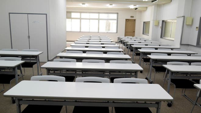 【飯田橋】使い勝手バツグンのクラシックな雰囲気の会議室/4階大会議室Bの写真3