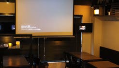【銀座3分】一等地BAR空き時間レンタル プロジェクタ・スクリーン・Wi-Fi完備 パーティ、セミナー、e-sports等に最適の写真2