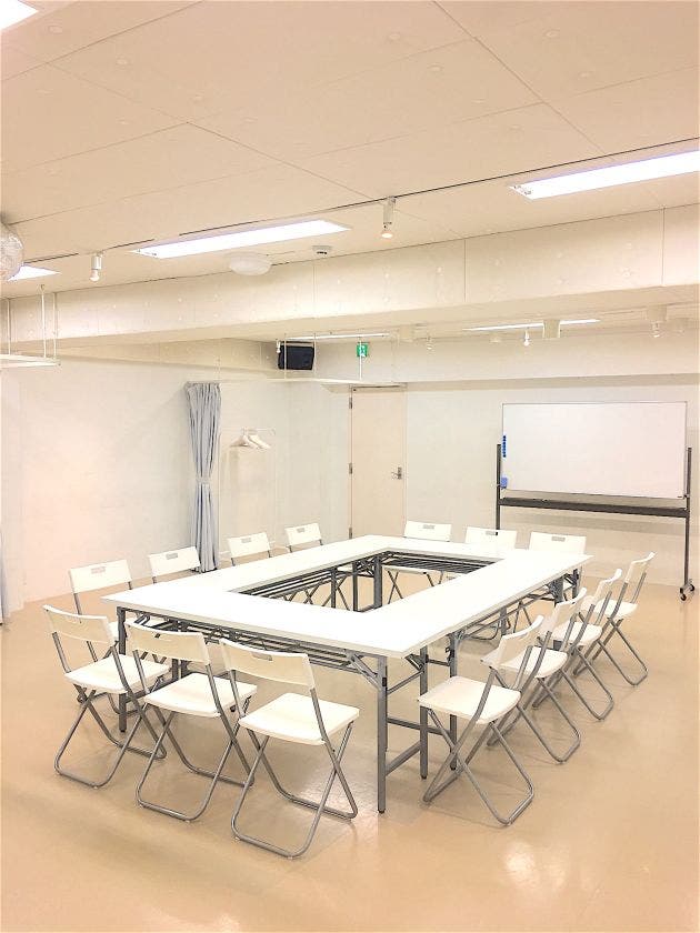 渋谷駅から徒歩３分！シンプルで綺麗なスペース！ヨガやダンスレッスン、各種セミナー開催などに！（Aスタジオ）の写真5