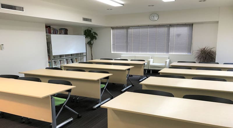 【恵比寿】24HOK！明るく高級感のある落ち着いた会議室/大会議室
