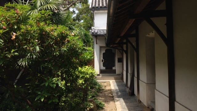 大阪からすぐ!四季を感じる日本庭園・蔵あり。100年以上の歴史ある古民家 広間(3間続きの座敷) の写真8