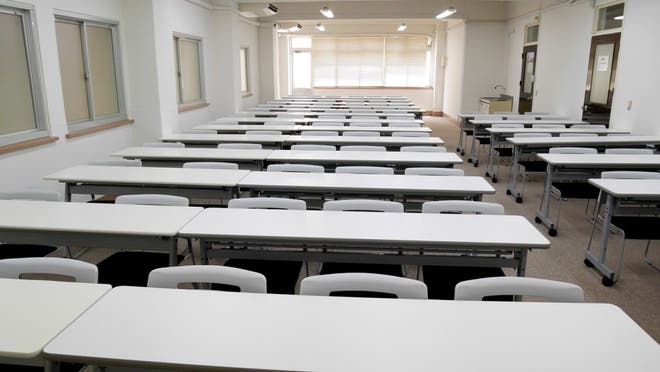 【飯田橋】ビジネスシーンに大活躍のクラシックな雰囲気の会議室/4階大会議室Aの写真3