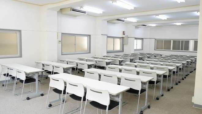 【飯田橋】使い勝手バツグンのクラシックな雰囲気の会議室/4階大会議室Bの写真4