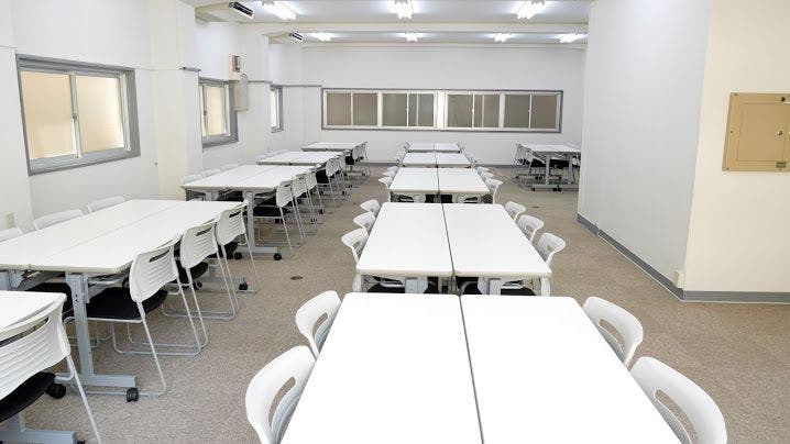 【飯田橋】使い勝手バツグンのクラシックな雰囲気の会議室／4階大会議室Bの写真8