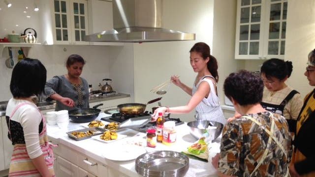 【大阪駅から10分】ヨーロッパ調の真っ白なクッキングスタジオ・広いアイランドキッチン&豊富な備品が人気!ソレイユ の写真7