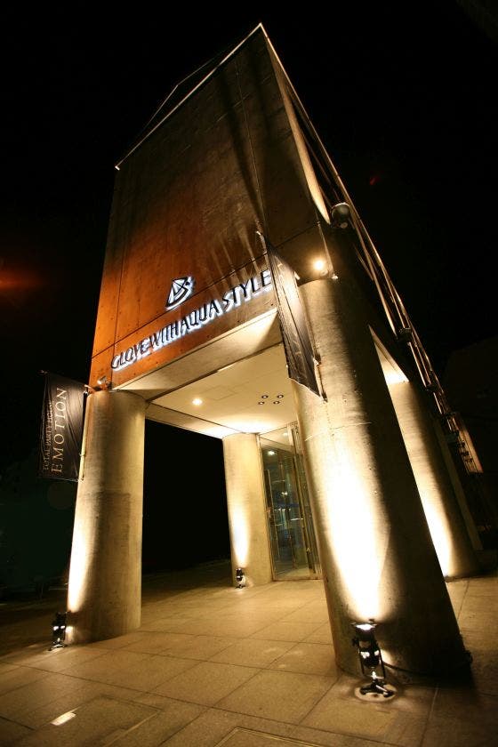 水をテーマにした豪華な結婚式場を貸し切ってイベントやパーティーなどにの写真6