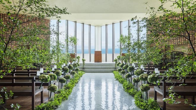 チャペルの中に自然があるユニークな空間を撮影としてご利用いただけますの写真1