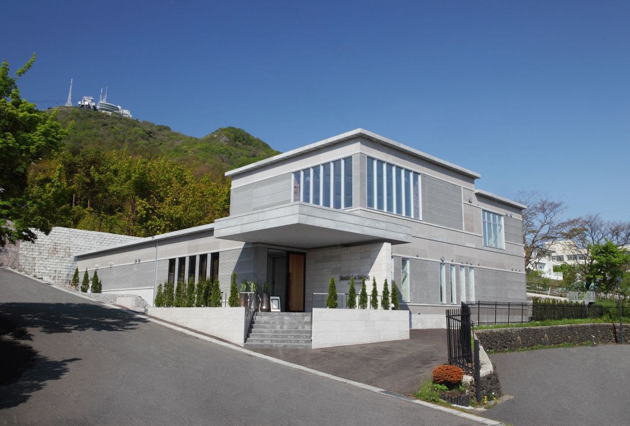 自然をイメージしたバンケットとテラスを使ってイベントや撮影などが出来るの写真6