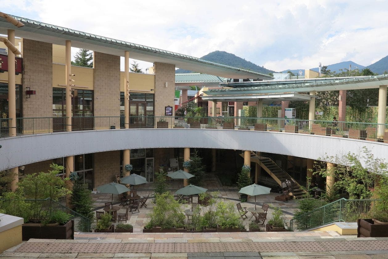 チャーチストリート軽井沢　中央広場の写真7