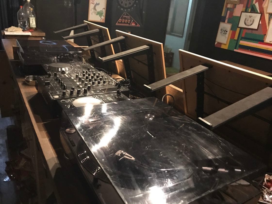 高円寺に大人の「秘密基地」作っちゃいました！　ライブ♪DJ♪プロジェクター！その他使い方いろいろ【AGALINE高円寺】の写真10