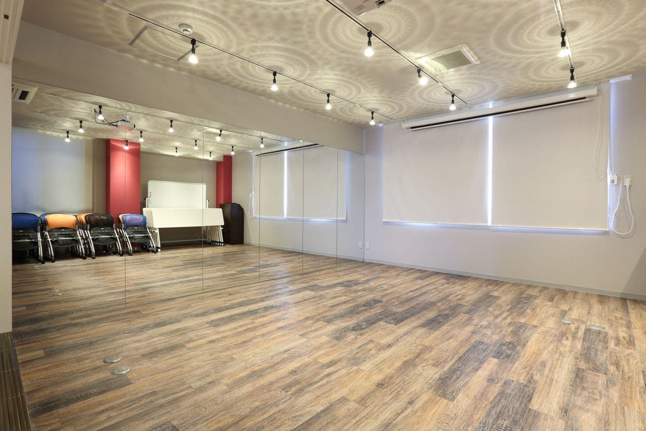 セミナールーム＆ミラー付スタジオ　会議・セミナー・ヨガ・ウォーキングに最適！の写真5