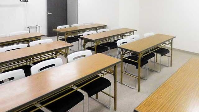 【関内駅徒歩5分】横浜スタジアム前ホール 第三会議室の写真1