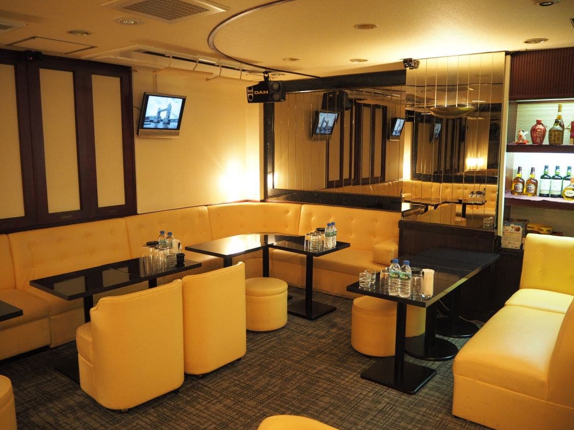 【 新宿  東新宿 】〜歌舞伎町のカラオケができるラウンジバー〜　リッチな雰囲気でのミーティングやイベント、撮影にも！の写真5