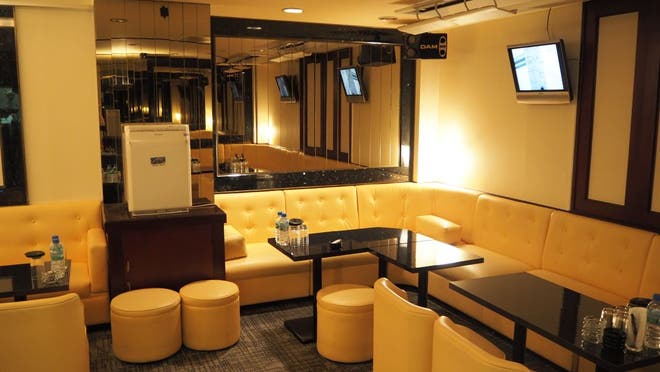 【 新宿 東新宿 】〜歌舞伎町のカラオケができるラウンジバー〜 リッチな雰囲気でのミーティングやイベント、撮影にも!の写真6