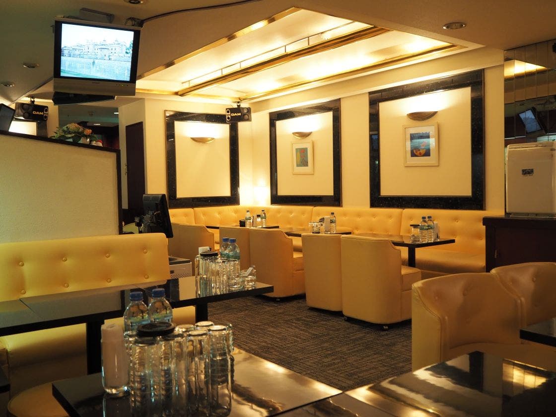 【 新宿  東新宿 】〜歌舞伎町のカラオケができるラウンジバー〜　リッチな雰囲気でのミーティングやイベント、撮影にも！の写真8