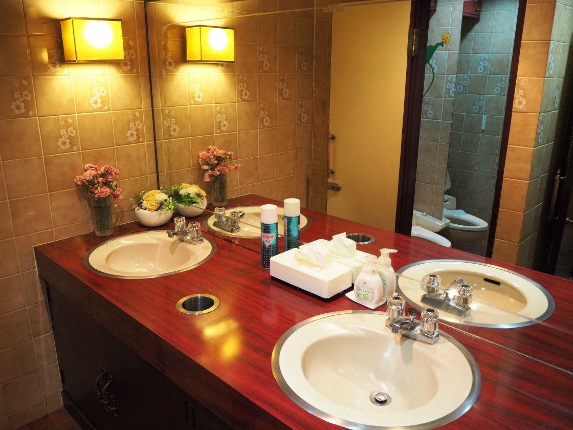 【 新宿  東新宿 】〜歌舞伎町のカラオケができるラウンジバー〜　リッチな雰囲気でのミーティングやイベント、撮影にも！の写真35