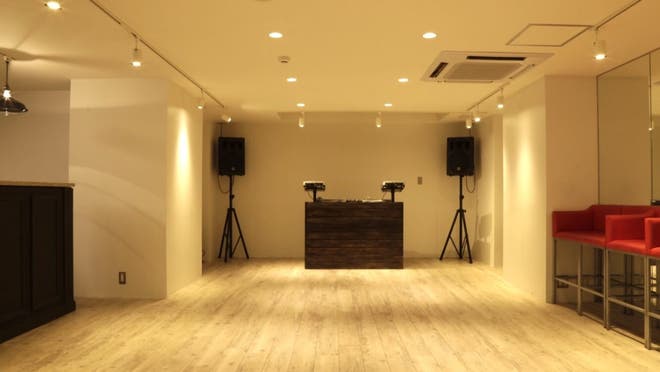 eos BASEMENTの写真2