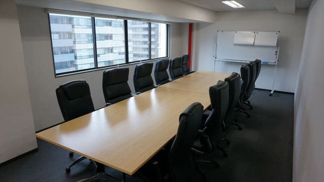 【新横浜駅徒歩3分】新横浜ホール(第七会議室) / Wi-Fi(光回線)、プロジェクター、スクリーン備品無料! 換気可の写真2