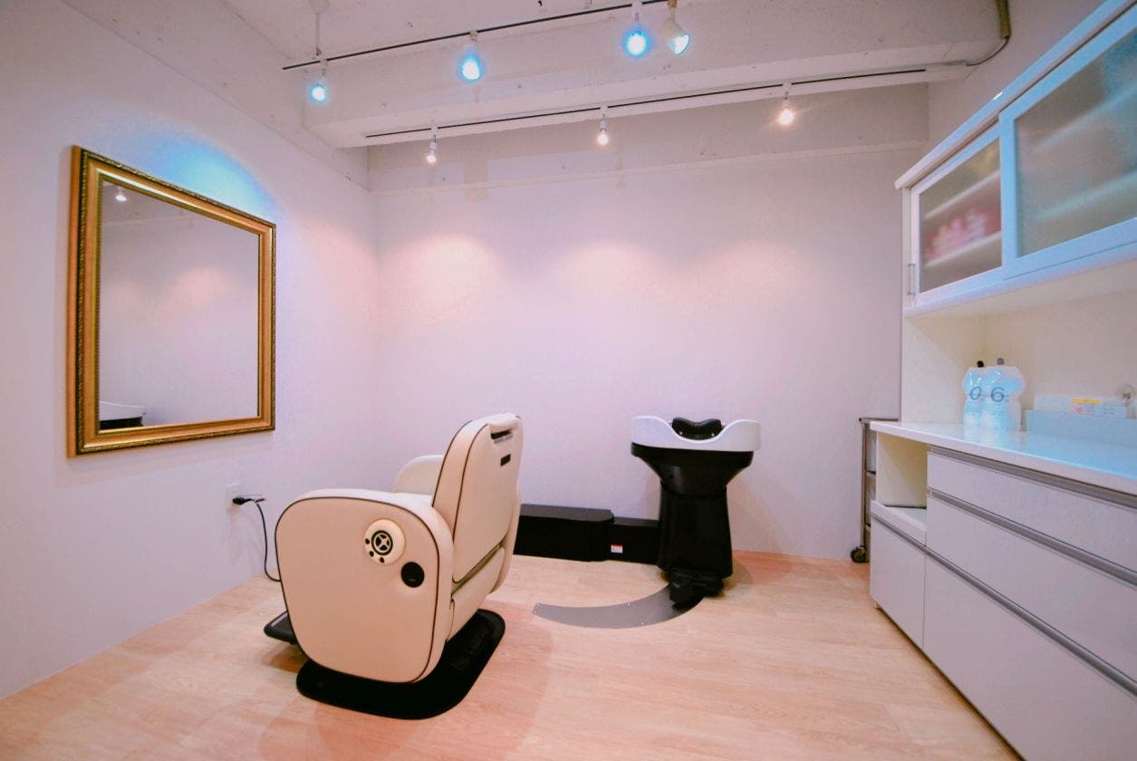 美容のシェアリングサロン　フランジ　稼ぎたい美容師さんに　撮影にもご利用いただけますの写真5