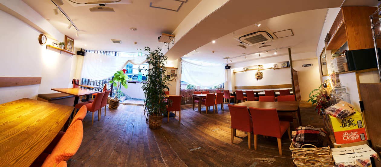 【岡本・摂津本山駅近】広めでお洒落なカフェスペースです♪の写真8