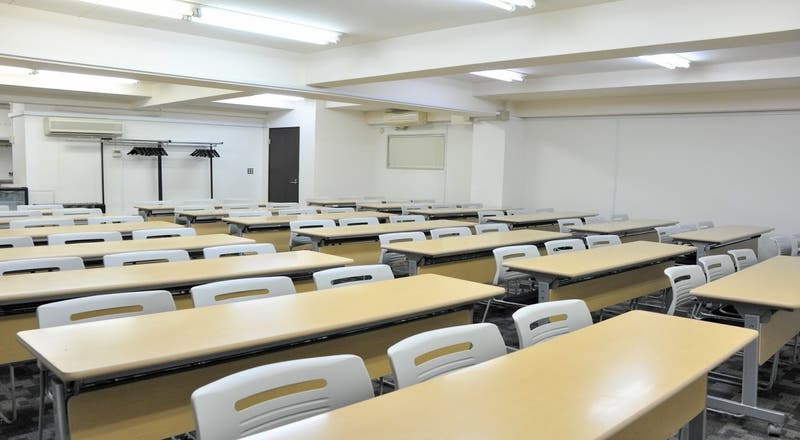 【神田】重厚感のあるリーズナブル貸し会議室(3階：63名様)